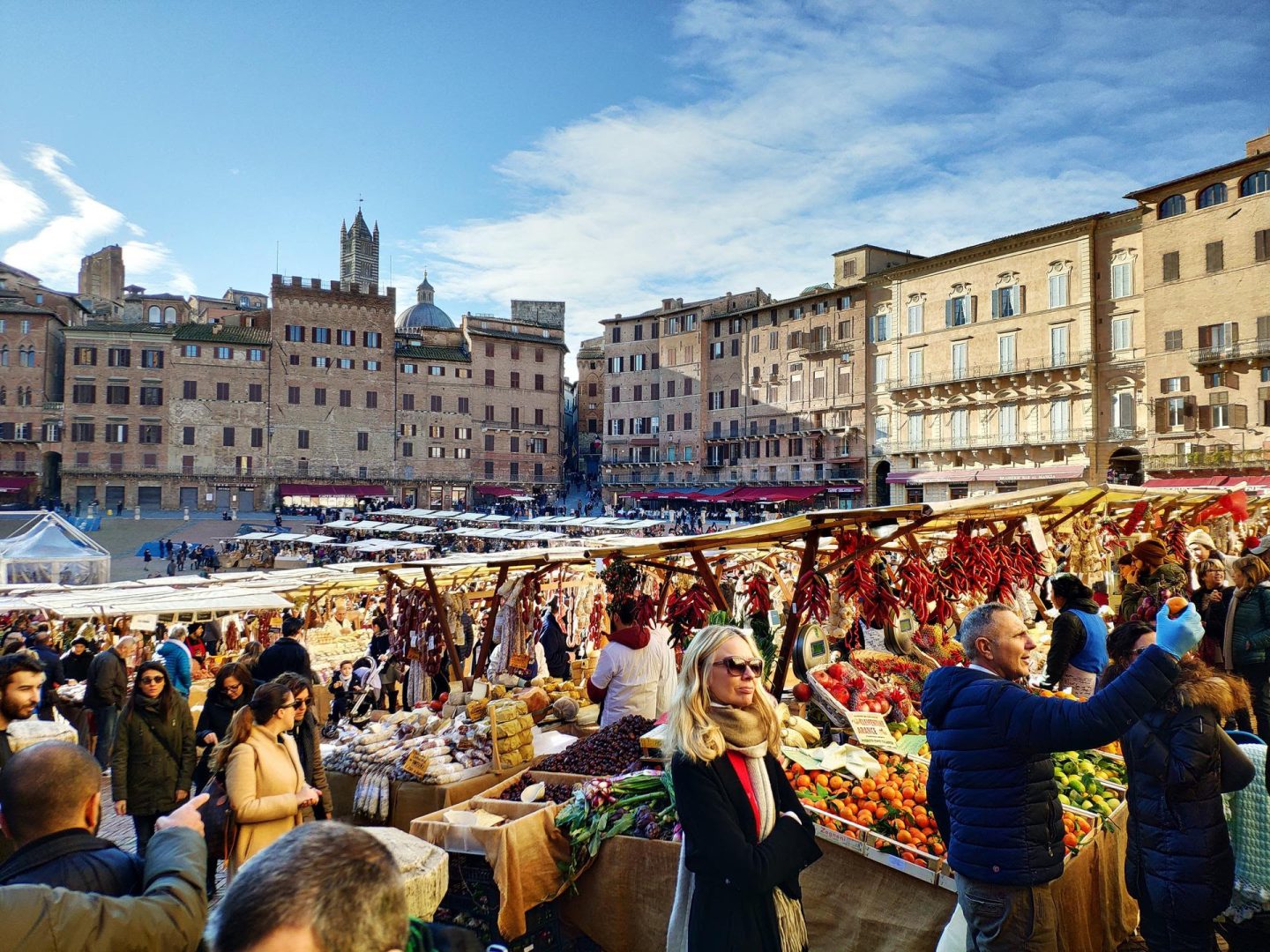 Natale a Siena 2025: Cinque Settimane di Incanto - Borgo Grondaie